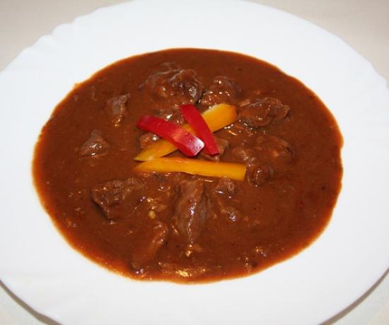 recept ze zvěřiny - Jelení guláš